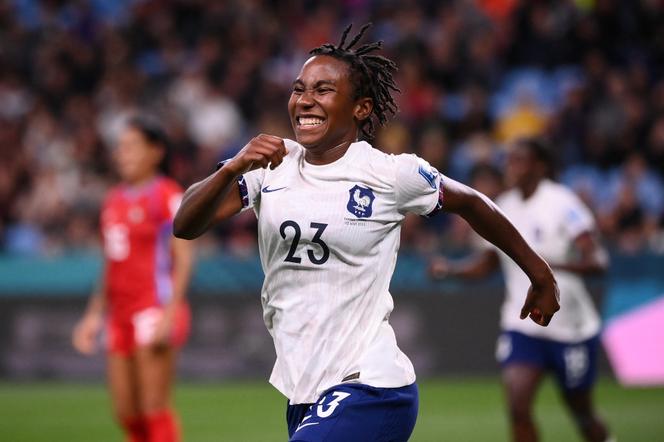 France-Norvège : Vicki Becho, la jeune joker des Bleues qui « aspire à ...