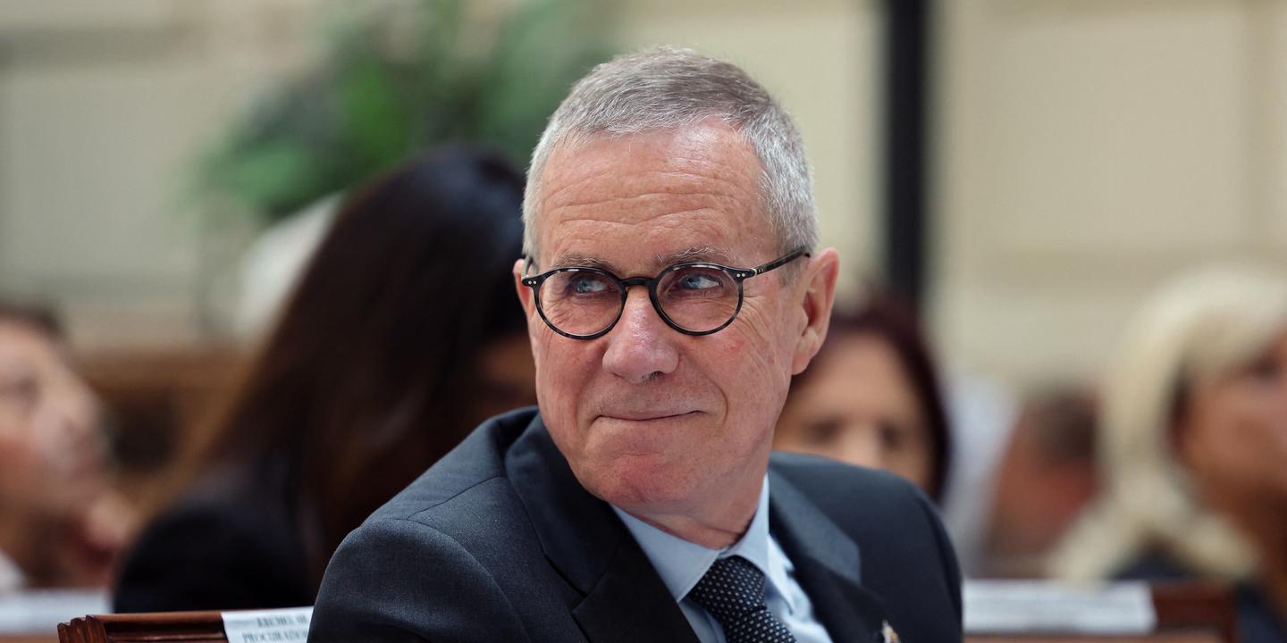 François Molins dans « Le Monde », le discret professionnel que ...