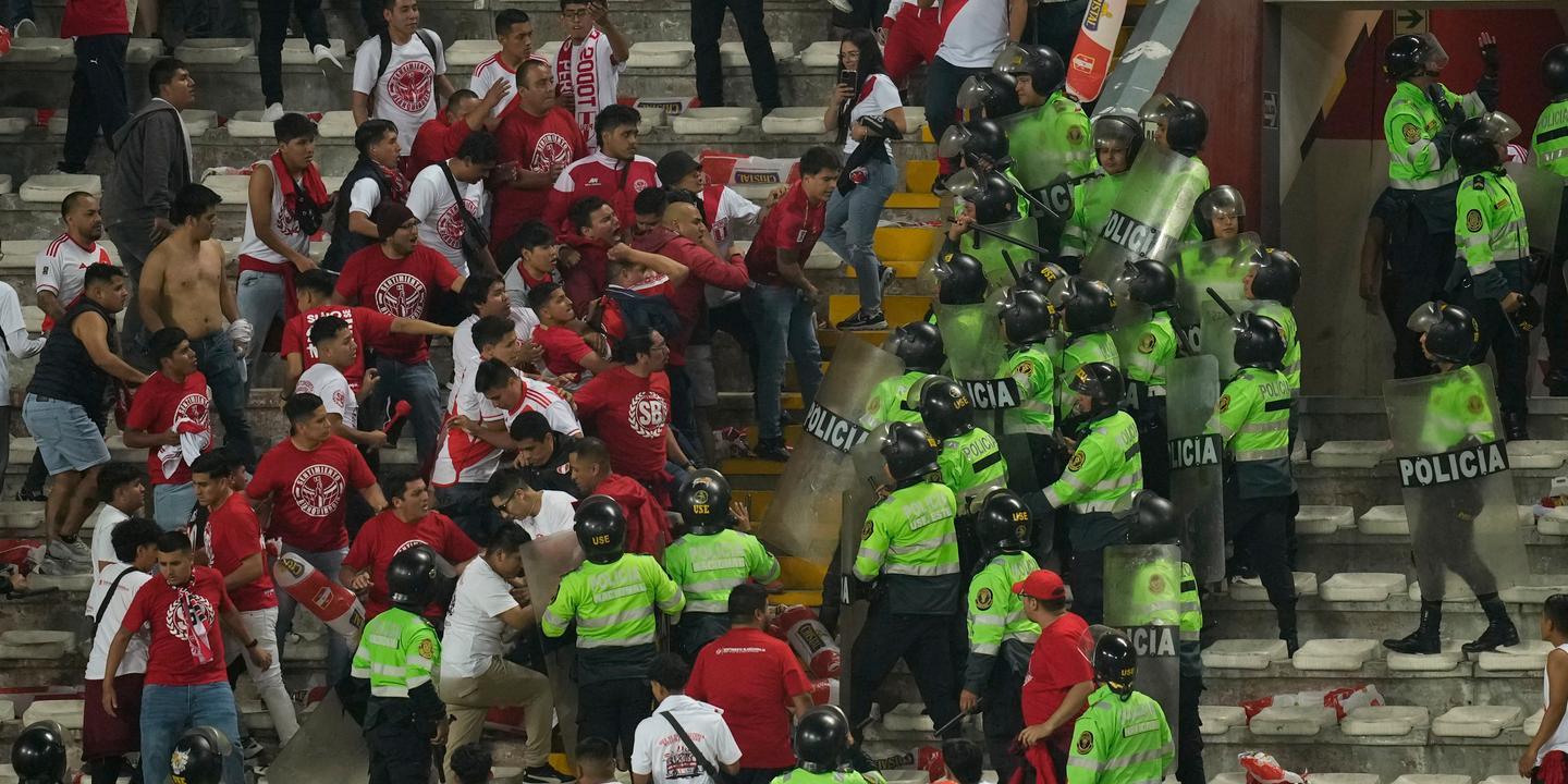 Venezuela accuses Peru of 'kidnapping' its football team