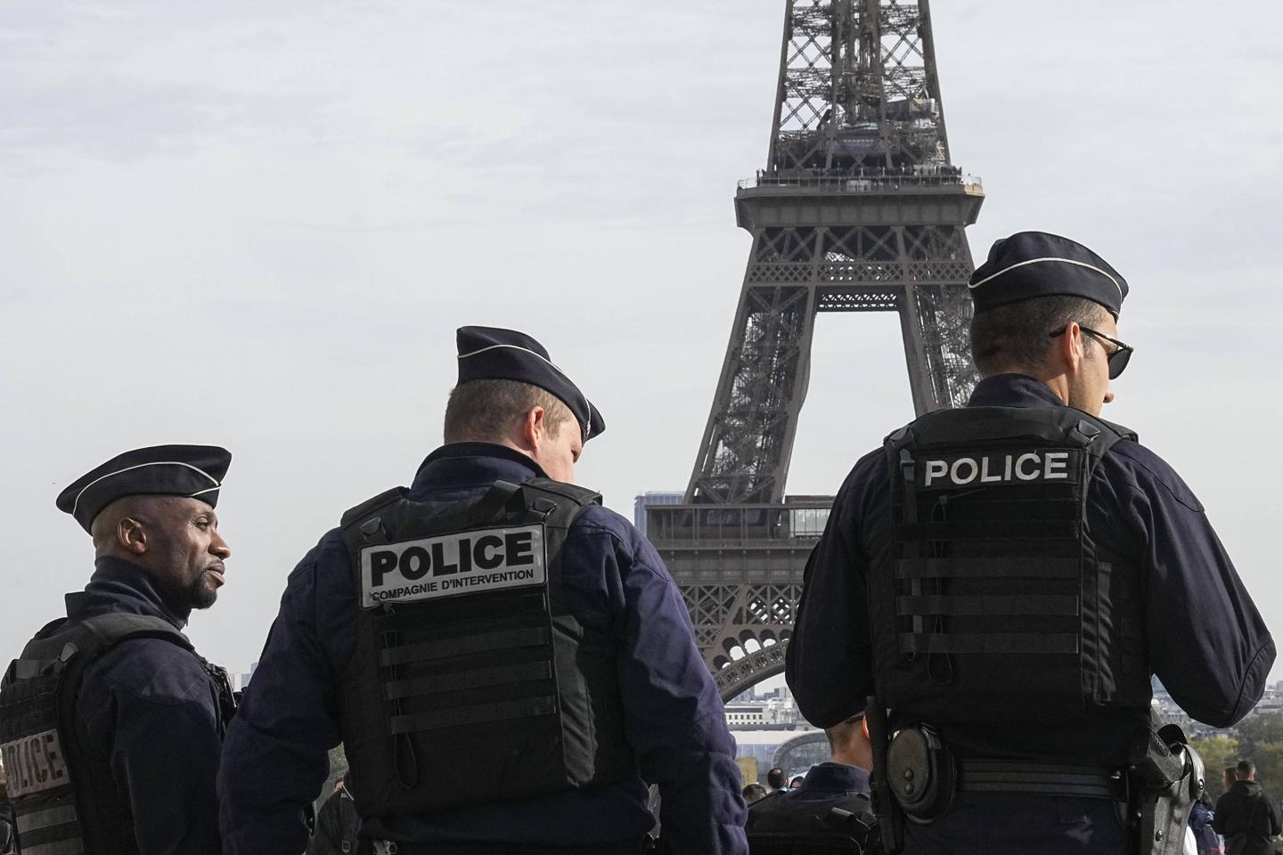 French police working during Paris Olympics will receive €1,900 bonus