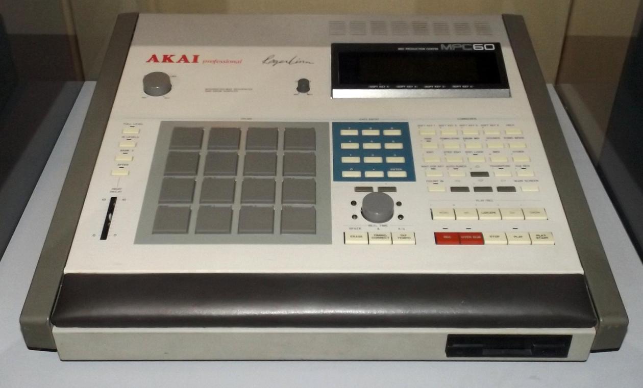 Quand le sampleur MPC-60 d’Akai a ouvert l’ère du collage musical