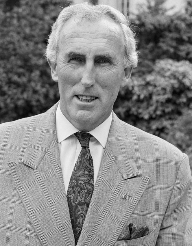 La mort de Louis Le Pensec, ministre des gouvernements Mauroy, Rocard ...