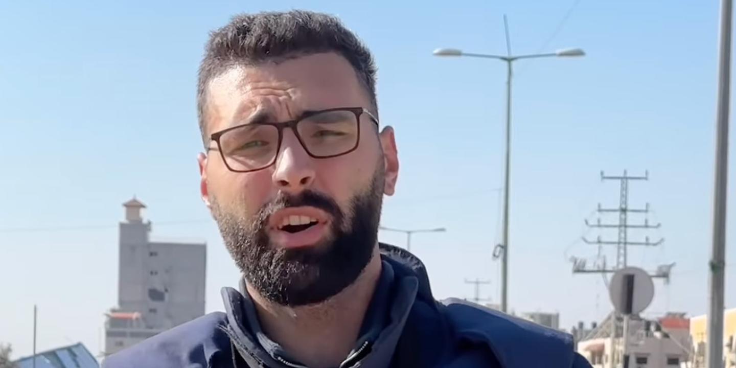 Motaz Azaiza: Palestinian reporter who became Instagram celebrity ...