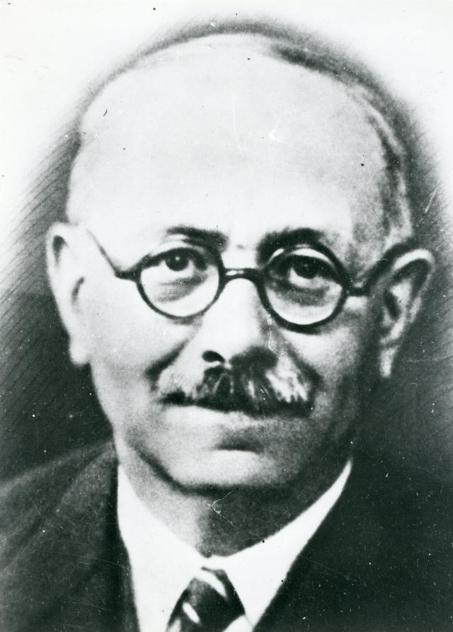 Fired for being Jewish, executed for being a resistant: Marc Bloch's ...