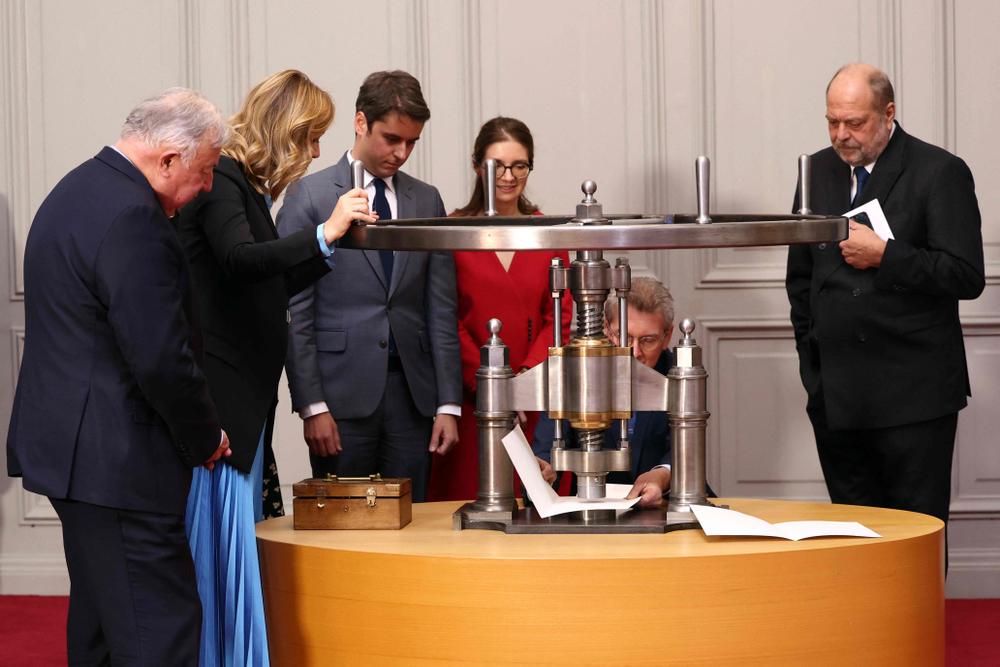 IVG dans la Constitution : revivez les débats et l’adoption du texte par le Parlement à Versailles