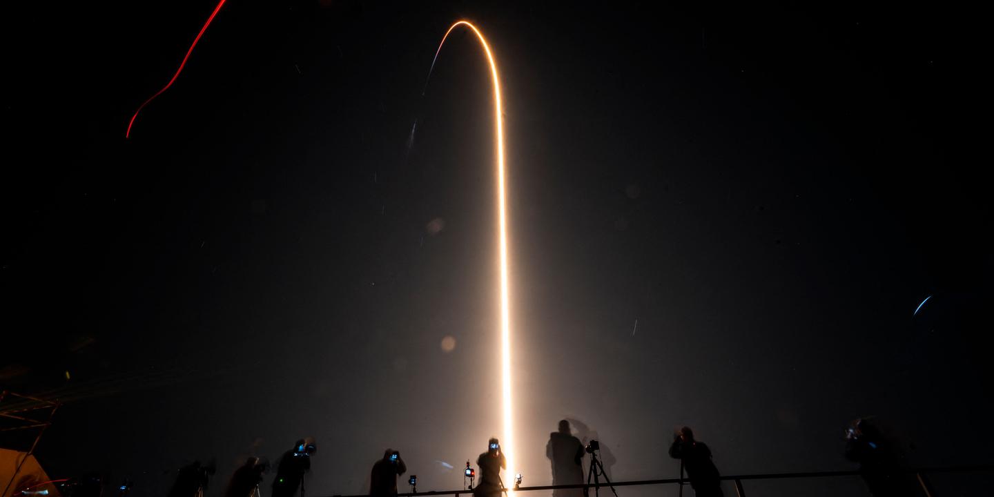 Spacex Fait Décoller Un Nouvel équipage Vers La Station Spatiale