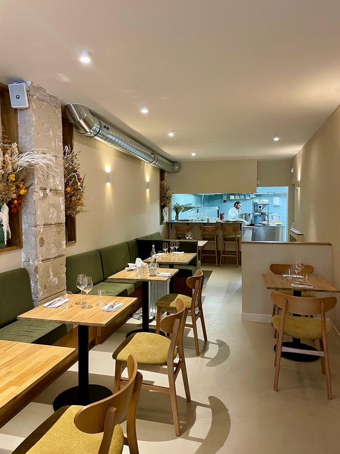 Au restaurant Brion, à Paris, « le topinambour fondant s’alanguit sur ...