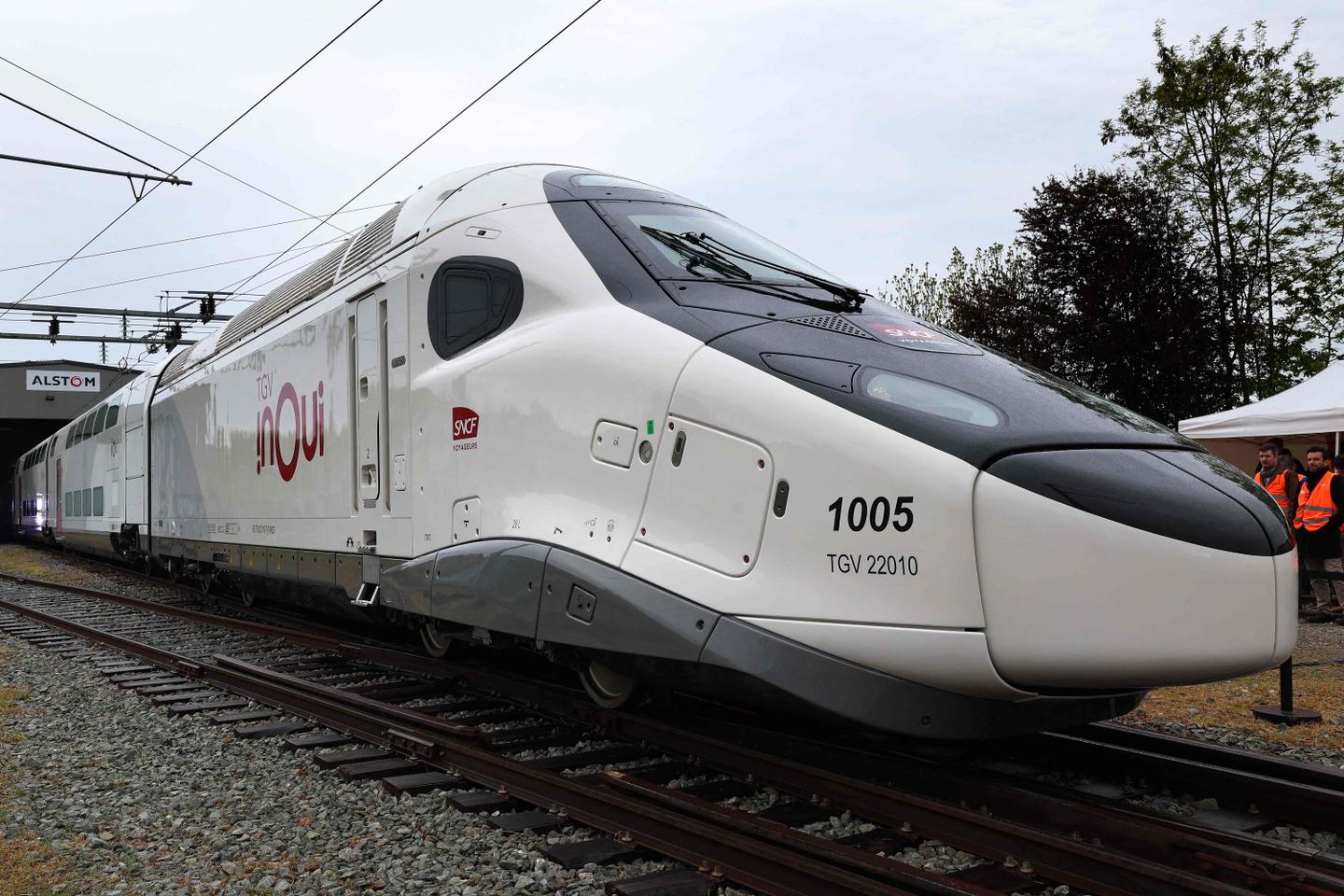La SNCF dévoile sa nouvelle génération de TGV, qui doit entrer en ...