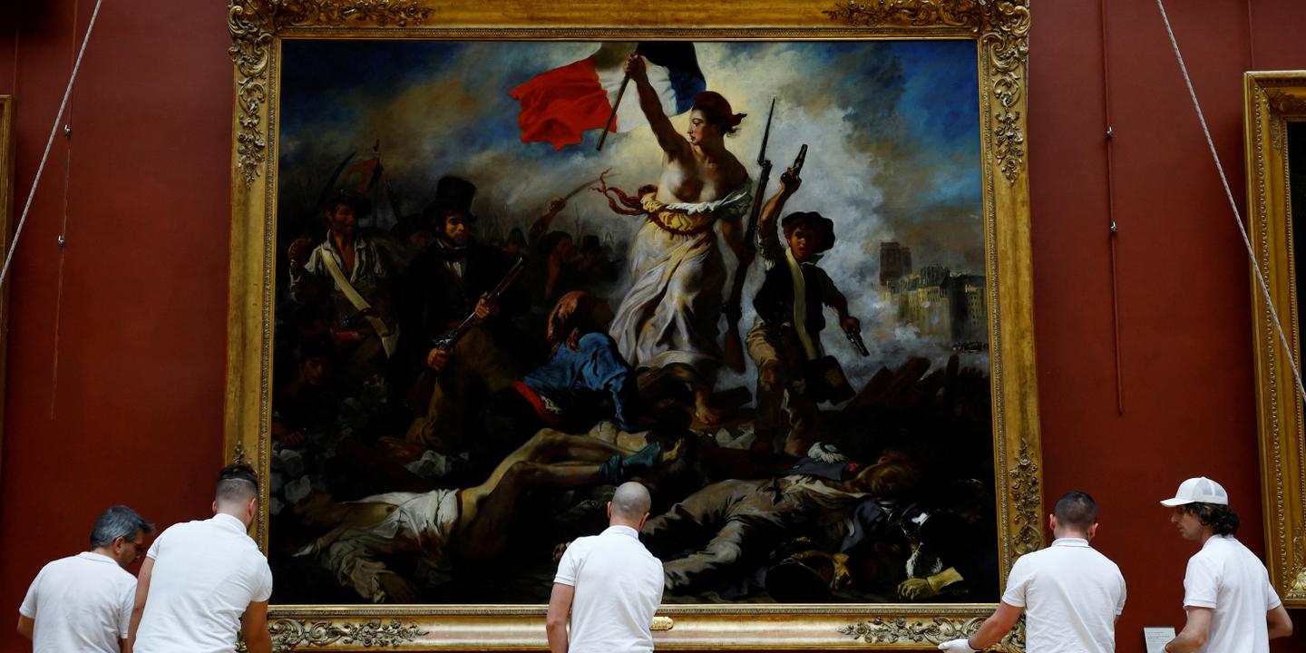 'Liberty Leading the People' returns to Louvre, restored
