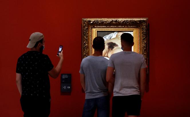 « Lorigine Du Monde Célèbre Nu De Gustave Courbet Taguée à Metz