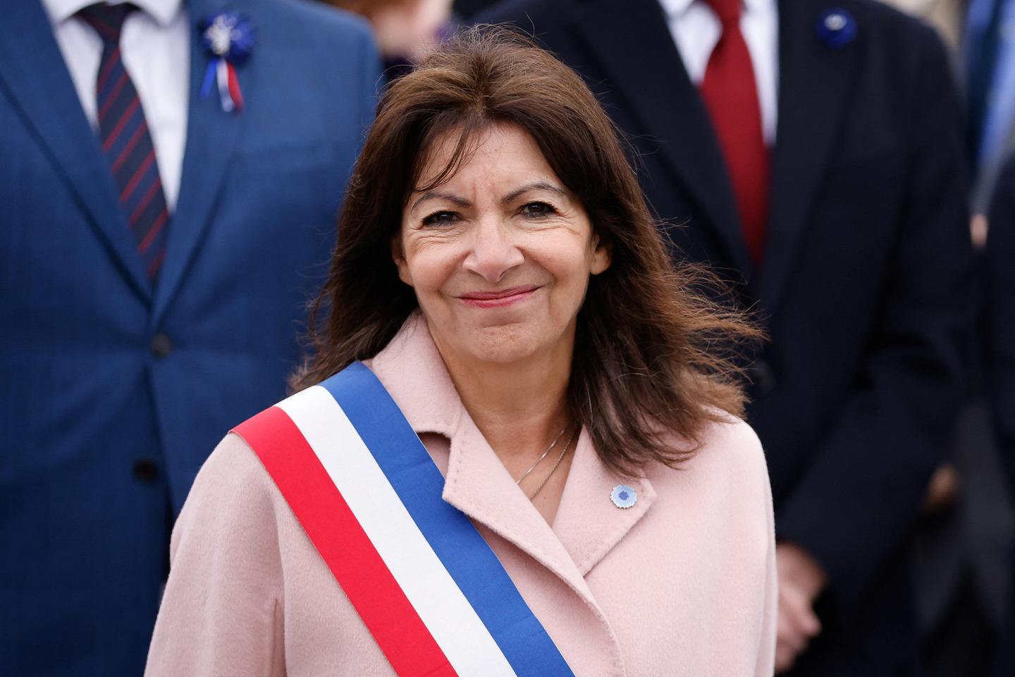 Paris Mayor Anne Hidalgo set to swim in the Seine on June 23