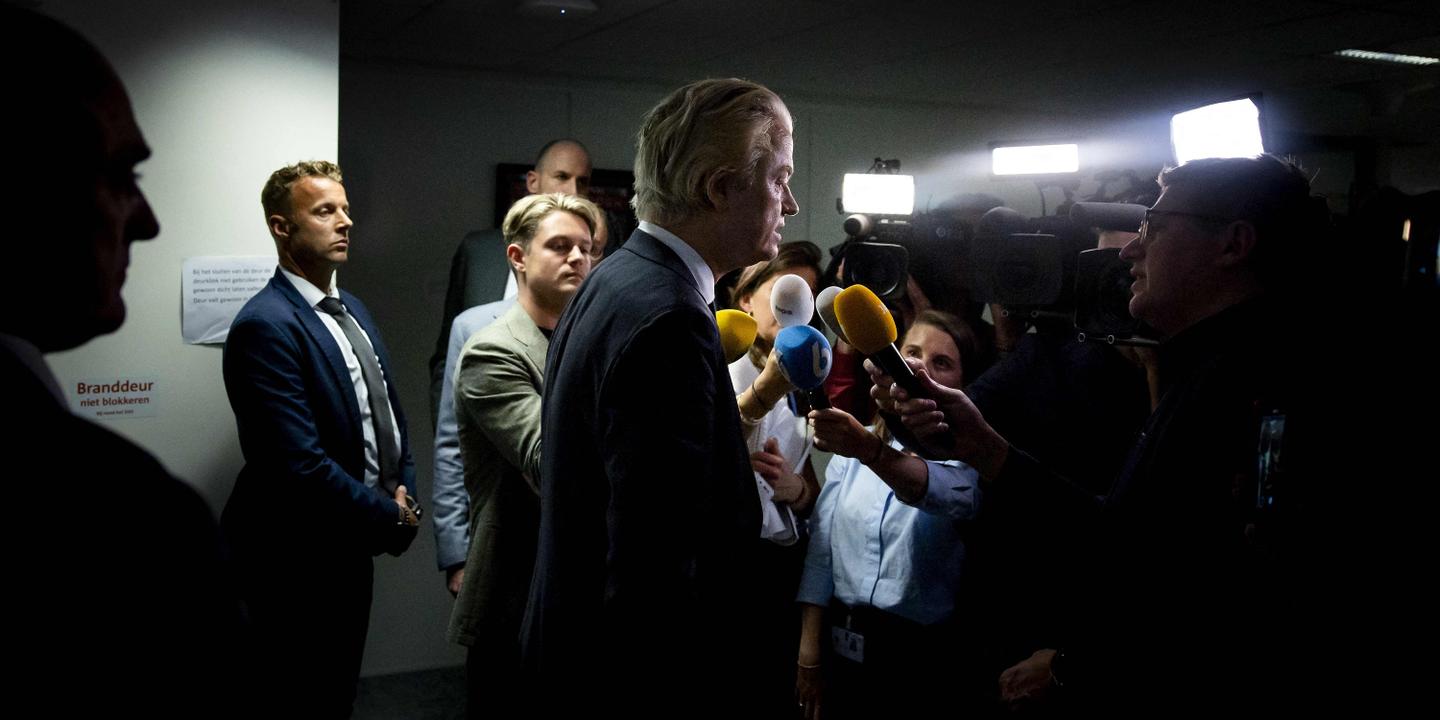 New Dutch coalition government announces 'strictest ever' asylum policy