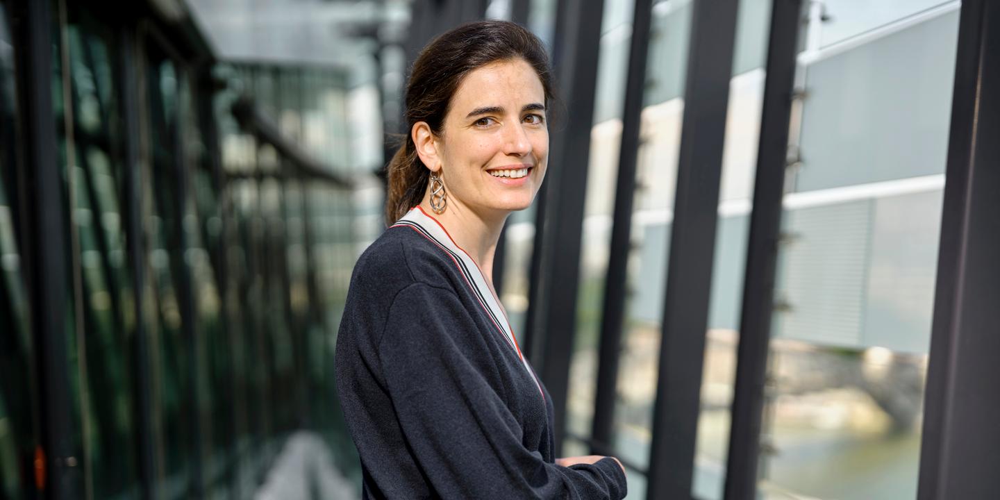 Alexandra Roulet, lauréate du Prix du meilleur jeune économiste 2024 ...