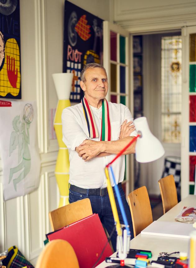 Dans l’atelier de… Jean-Charles de Castelbajac, créateur haut en couleur
