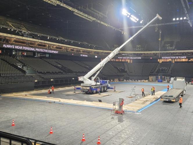 Paris 2024 : comment Paris La Défense Arena est devenue piscine ...