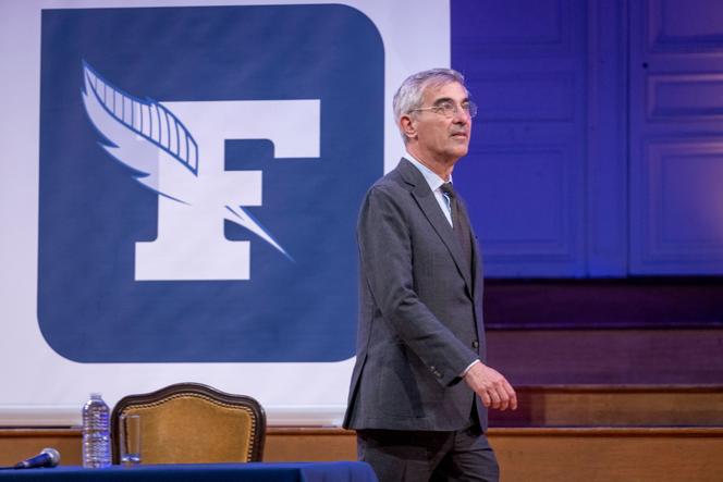 Au « Figaro », un éditorial d’Alexis Brézet sur Europe 1 réveille la ...