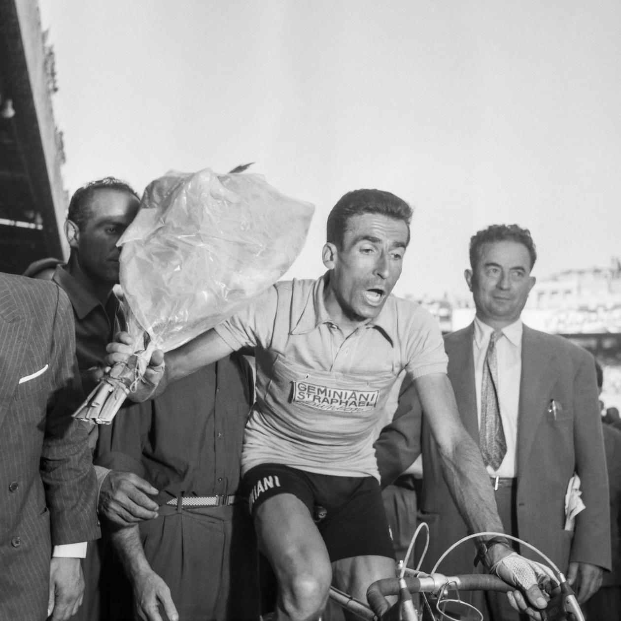 Raphaël Geminiani, dans la roue des légendes du cyclisme