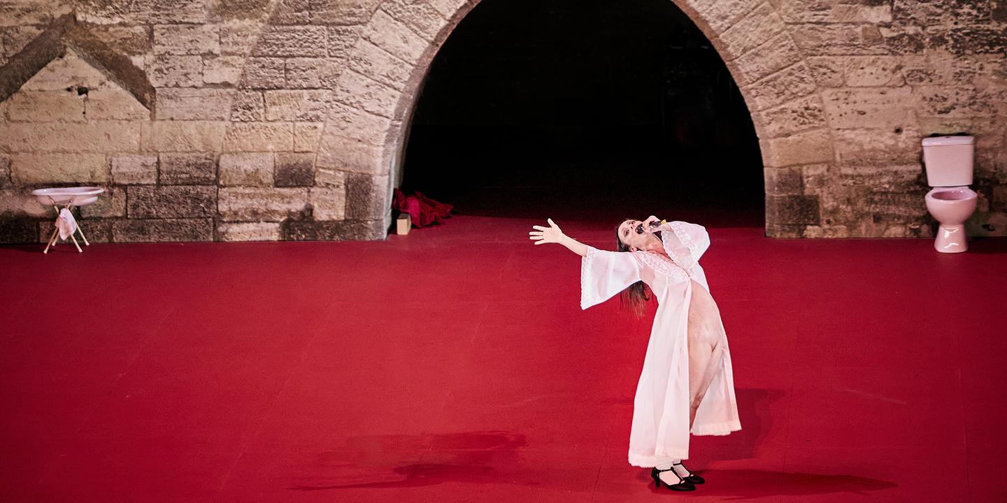 Au Festival d’Avignon, Angelica Liddell : « Je suis une suicidaire sans suicide