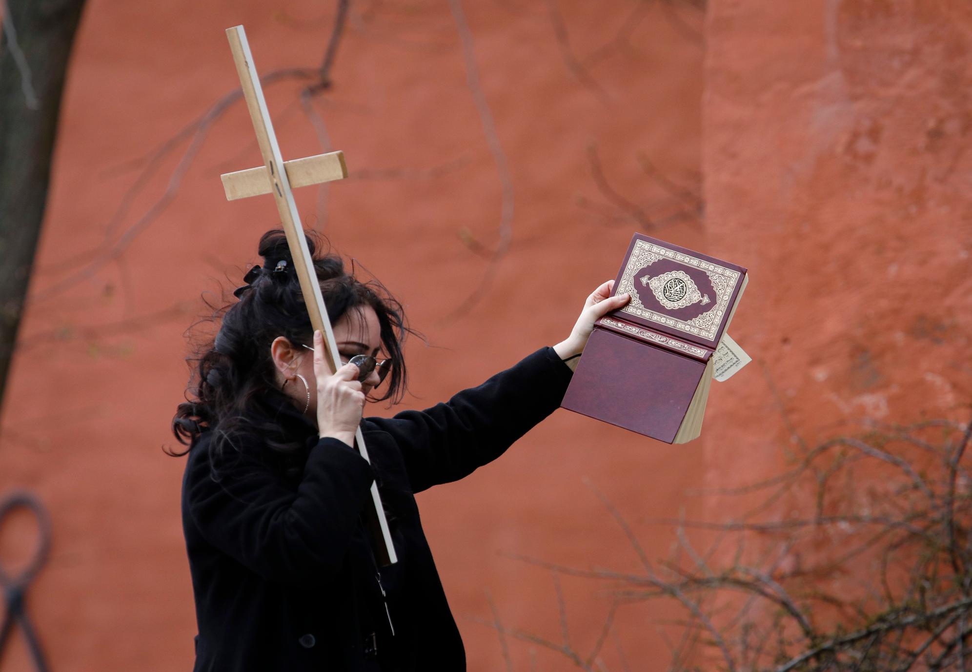 Concern grows over anti-Muslim hate incidents in Sweden