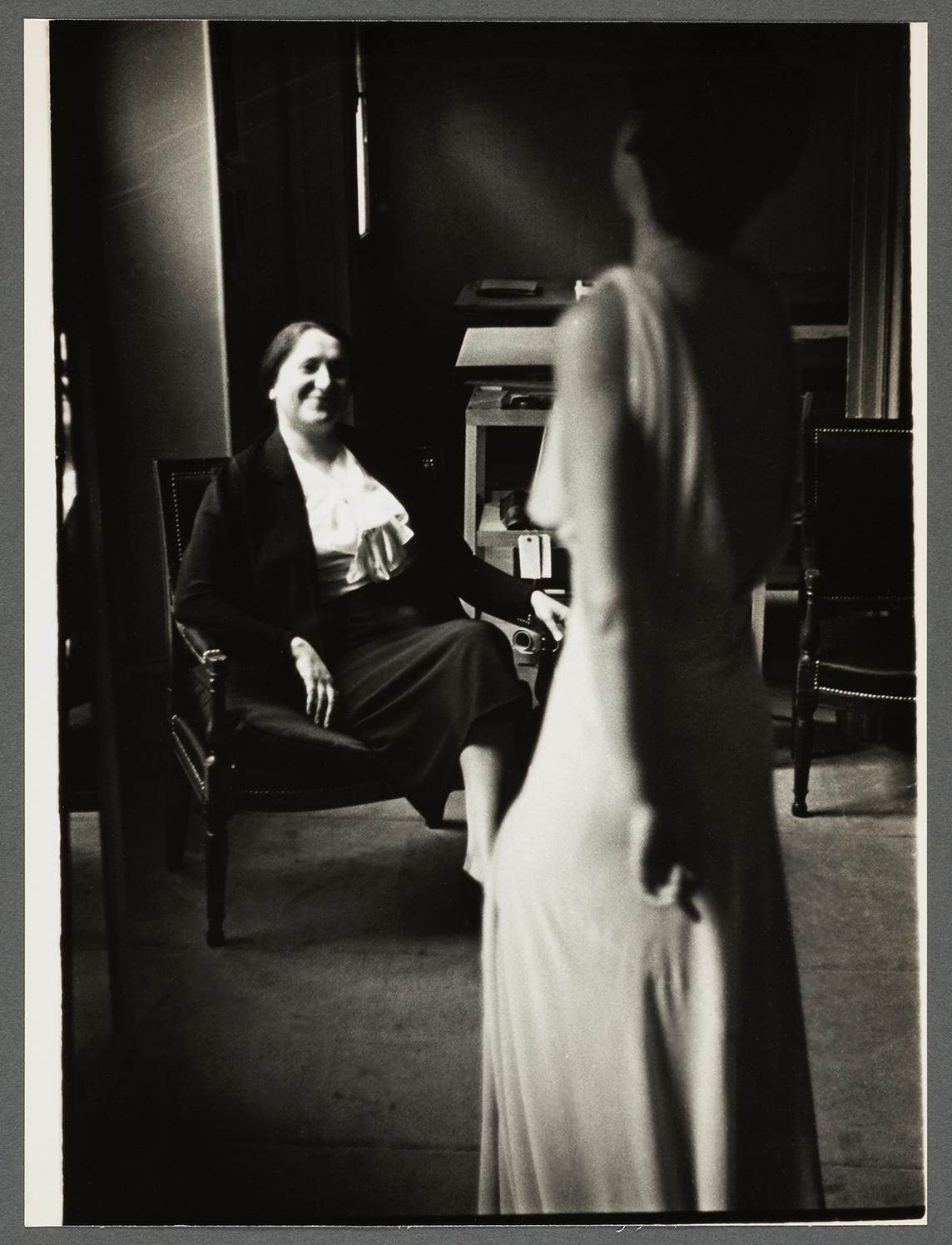 Dans les Années folles, les robes d’Augusta Bernard, l’élégance à l ...