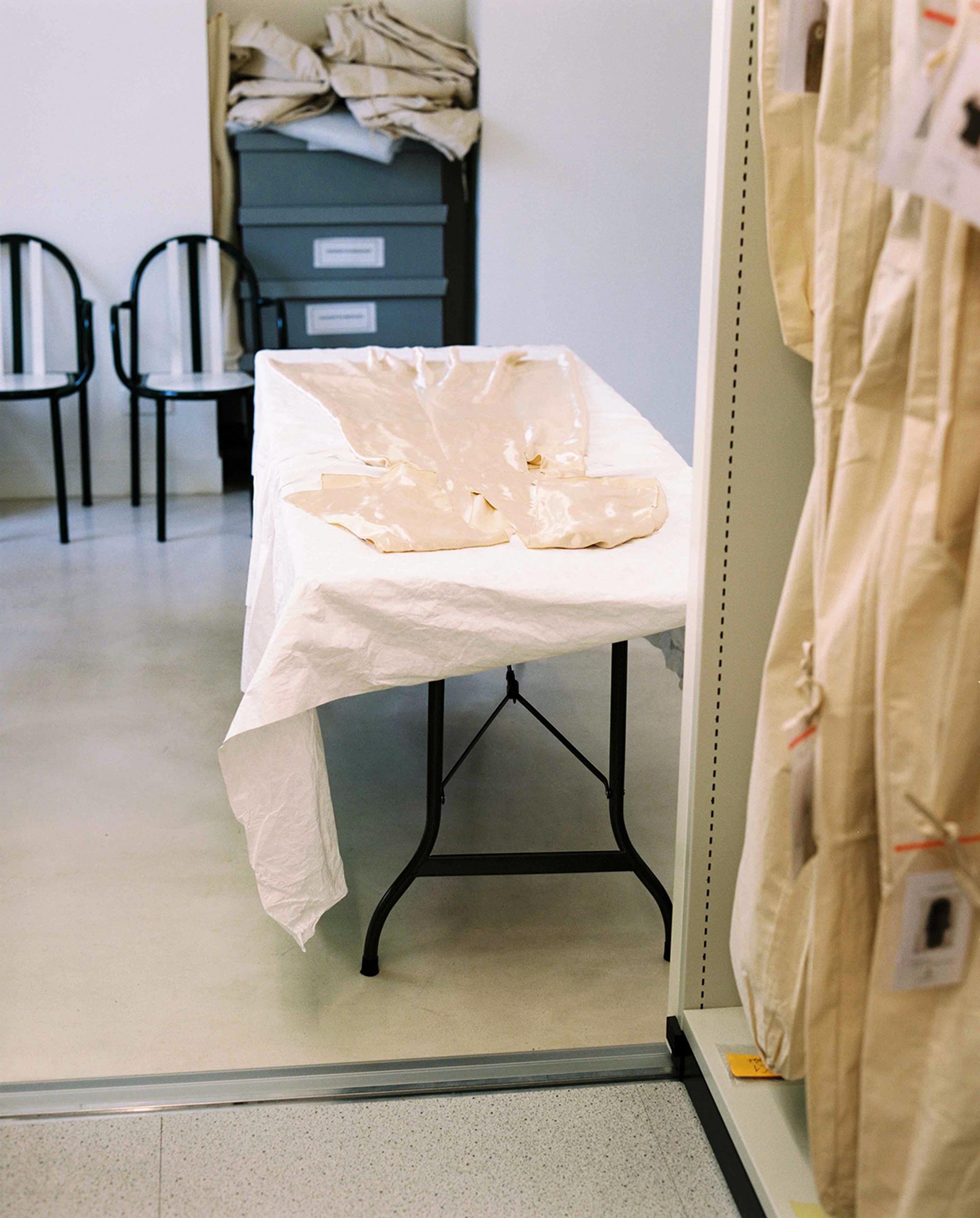 Dans les Années folles, les robes d’Augusta Bernard, l’élégance à l ...