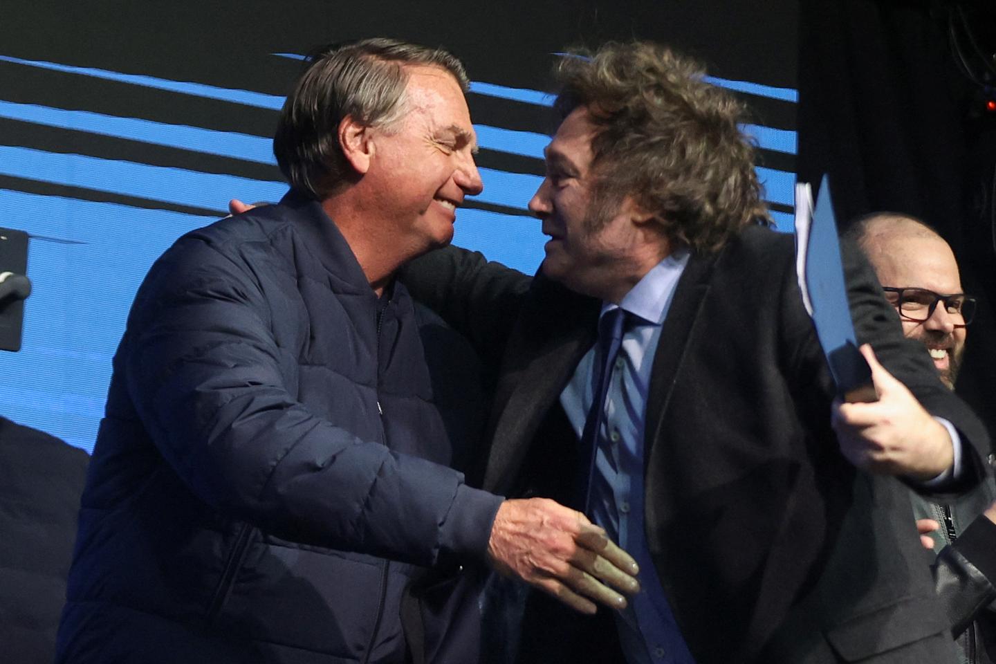 Javier Milei et Jair Bolsonaro affichent leur complicité lors de la ...