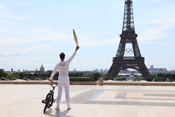 Olympic flame in Paris: A garbage collector, a K-pop icon and a BMX ...