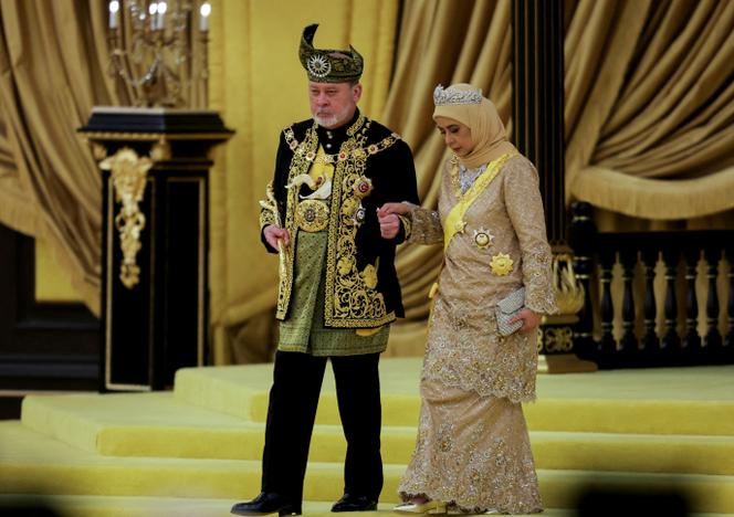 En Malaisie, un sultan milliardaire couronné roi