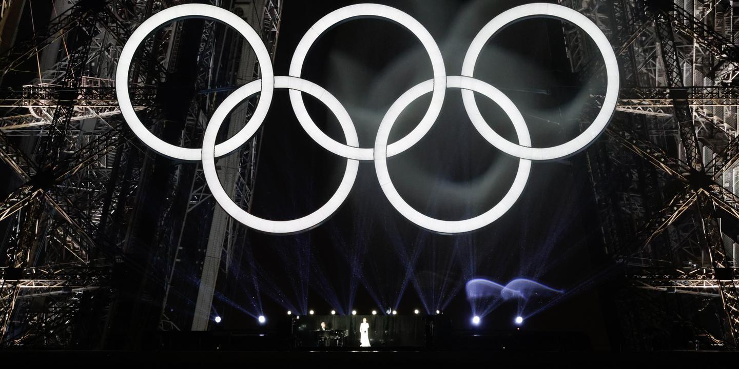 JO 2024 : Zinédine Zidane, Lady Gaga, Céline Dion, un spectacle total sur la Seine et le déluge ...