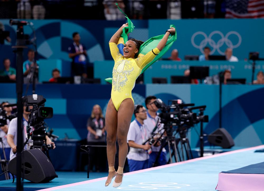 JO 2024, gymnastique | revivez le sixième titre olympique de Simone ...
