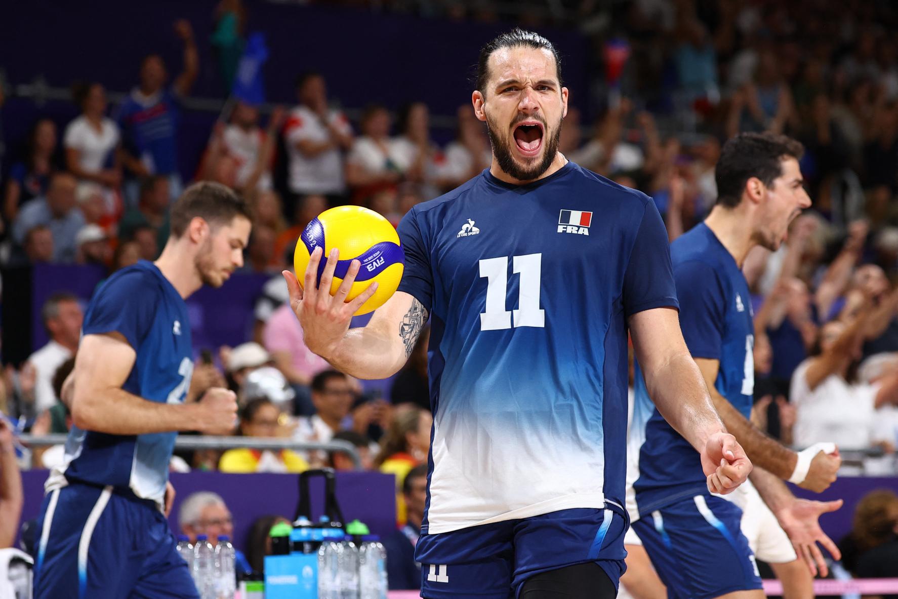 JO 2024 : revivez la fantastique victoire des volleyeurs français, qui ...