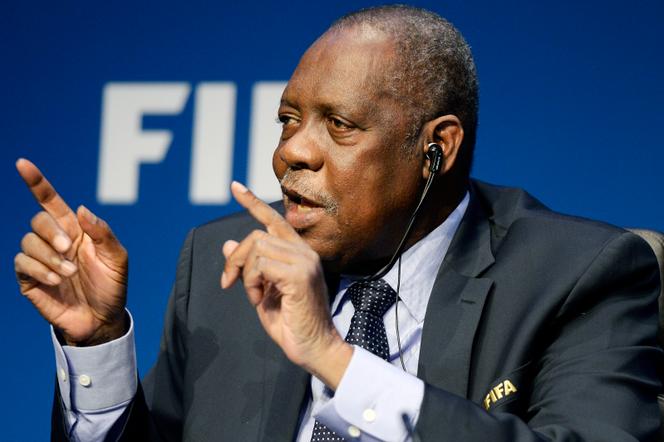 Issa Hayatou, ancien président emblématique de la Confédération ...