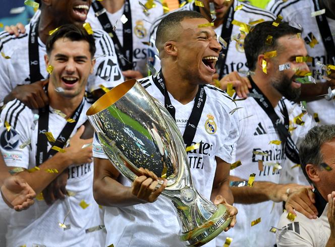 Kylian Mbappé retrouve la lumière et commence son histoire avec le Real Madrid par un trophée