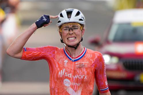 Tour de France femmes 2024 : revivez le final haletant à l’Alpe d’Huez et le sacre de Katarzyna ...