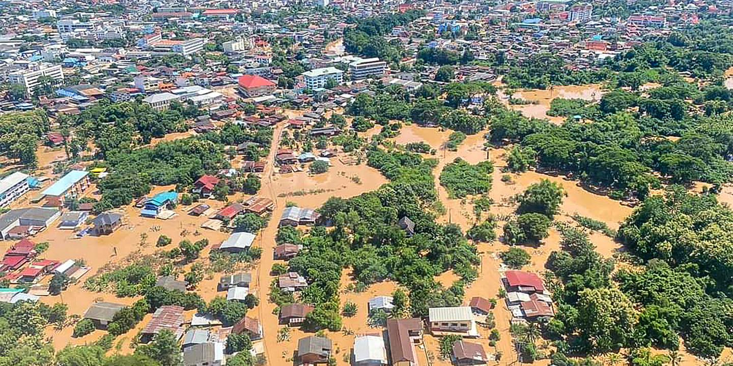 En Thaïlande, des inondations provoquées par des pluies ont fait vingt ...