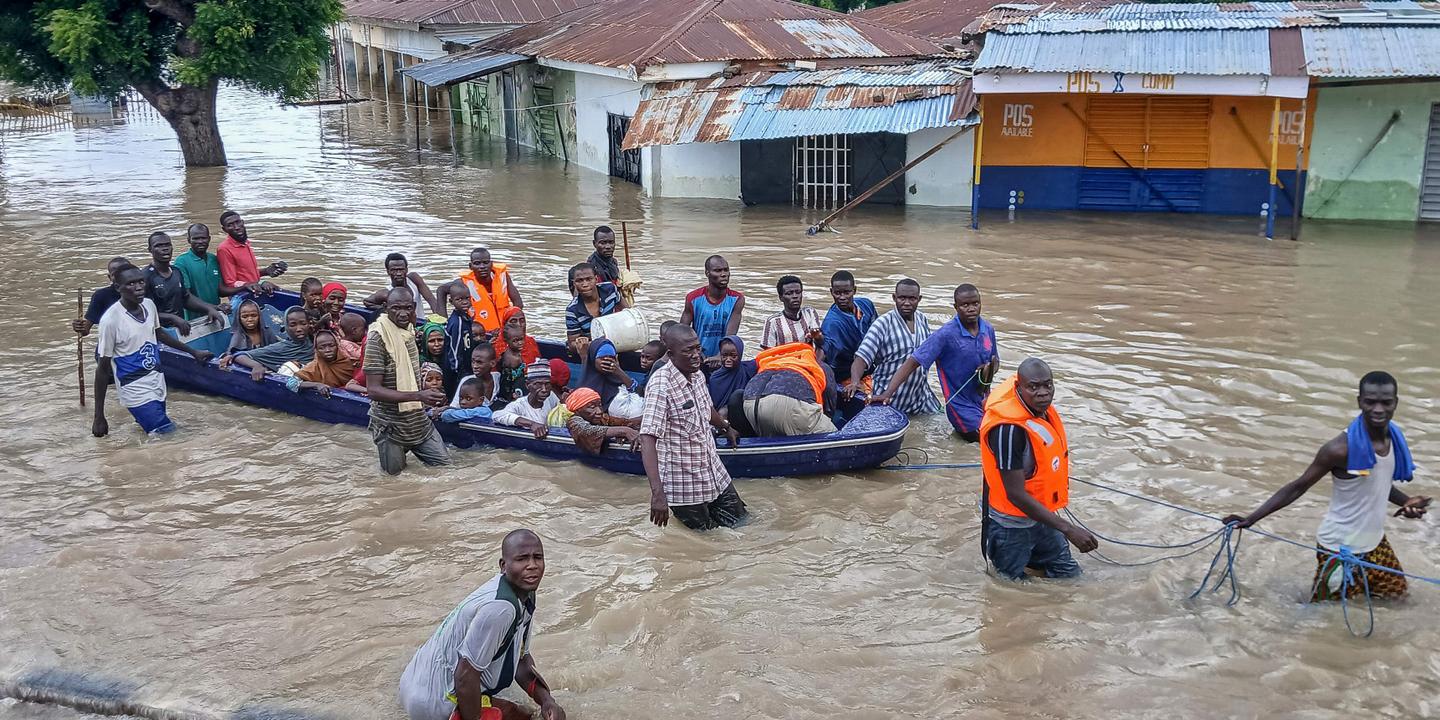 From Guinea to Chad, floods affect 3.5 million people, killing nearly 900