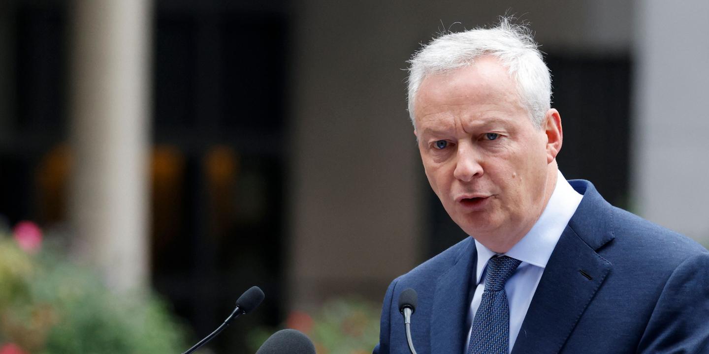 Macron's long-serving finance minister bows out of French politics