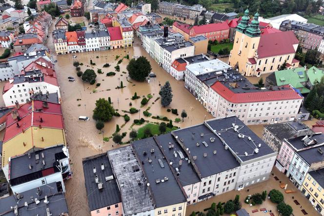 Storm Boris rages on in eastern and central Europe