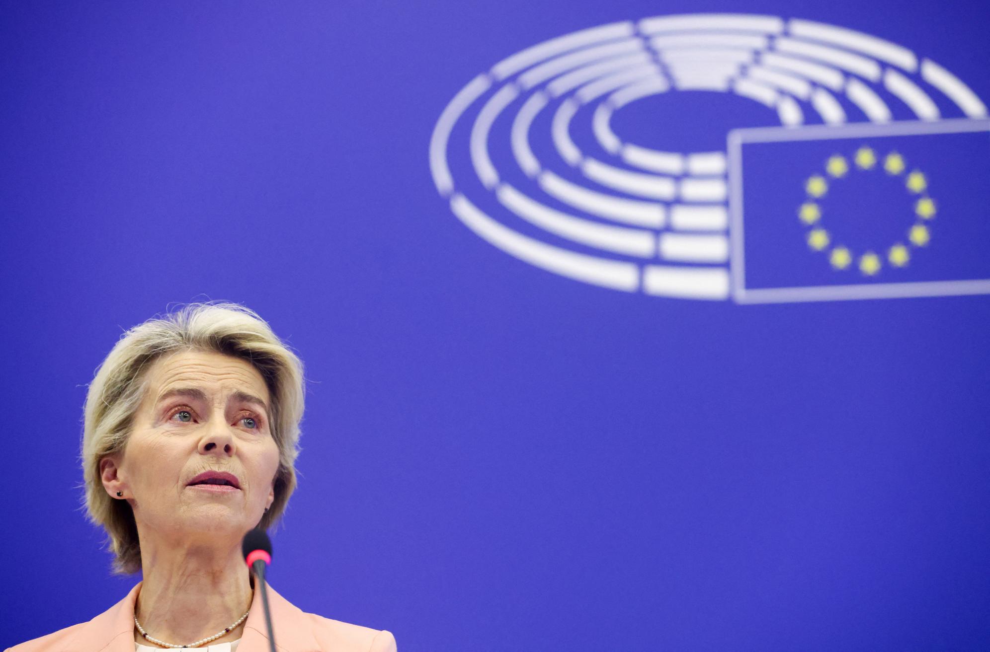 Von der Leyen unveils new EU leadership team