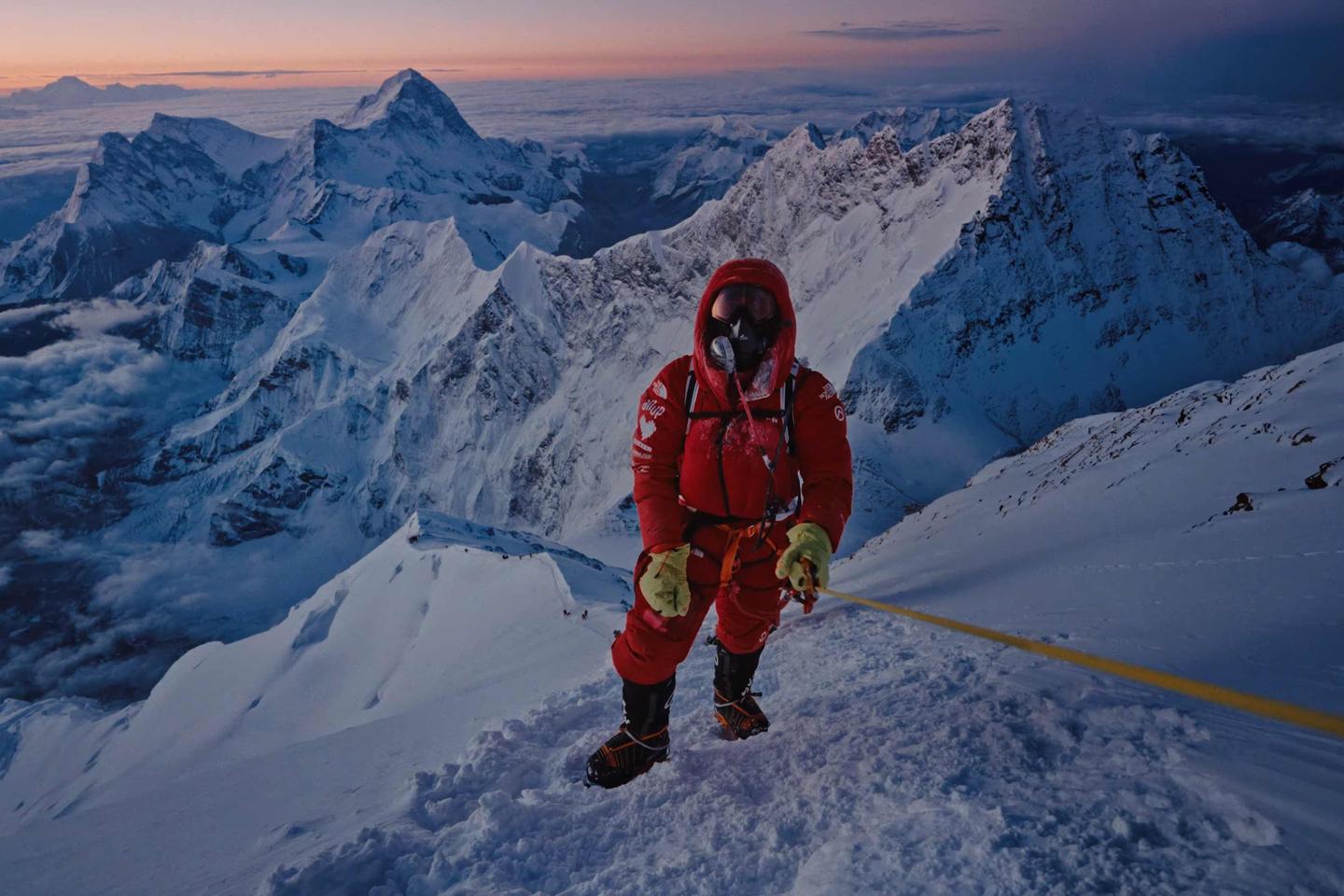 Inoxtag, un geek au sommet de l’Everest