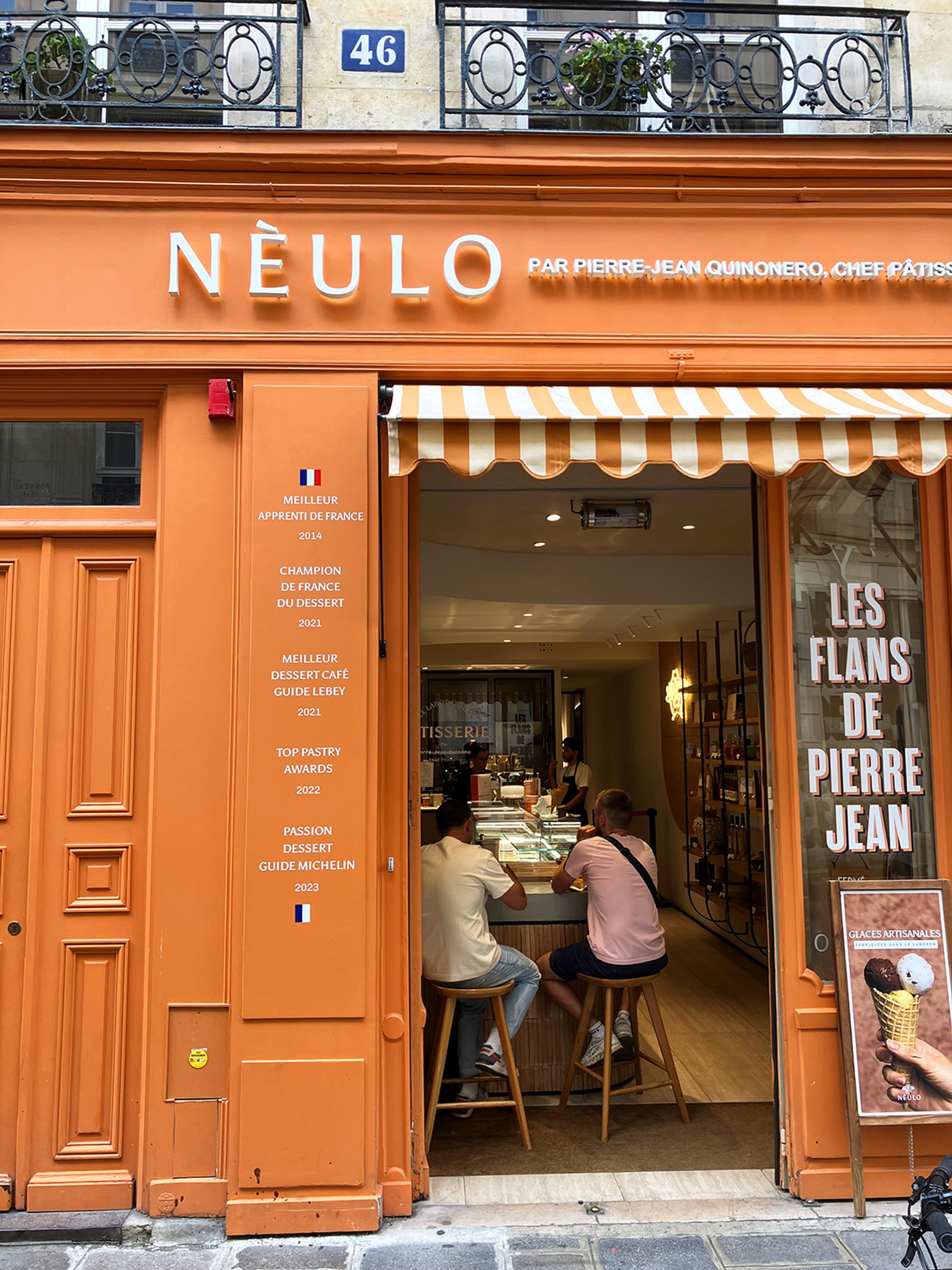 Chez Nèulo, à Paris, « face à ces quarts de flans dodus et colorés, le rythme cardiaque s’accélère