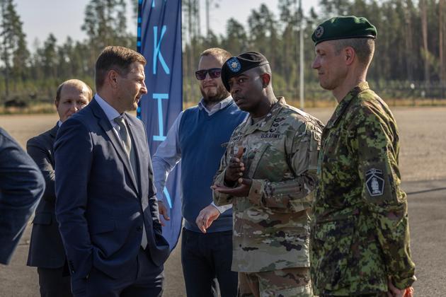 Estonia ramps up 'fortification' of its border with Russia