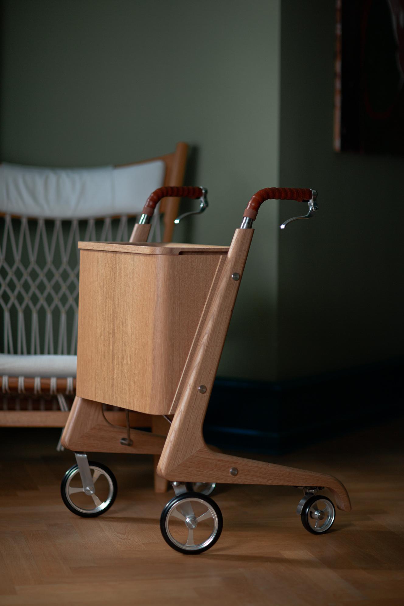 Des béquilles aux piluliers, le design au service des personnes fragilisées