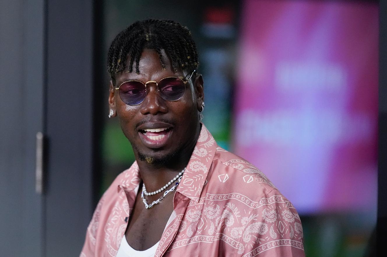 Paul Pogba, dont la suspension pour dopage a été réduite de quatre ans ...