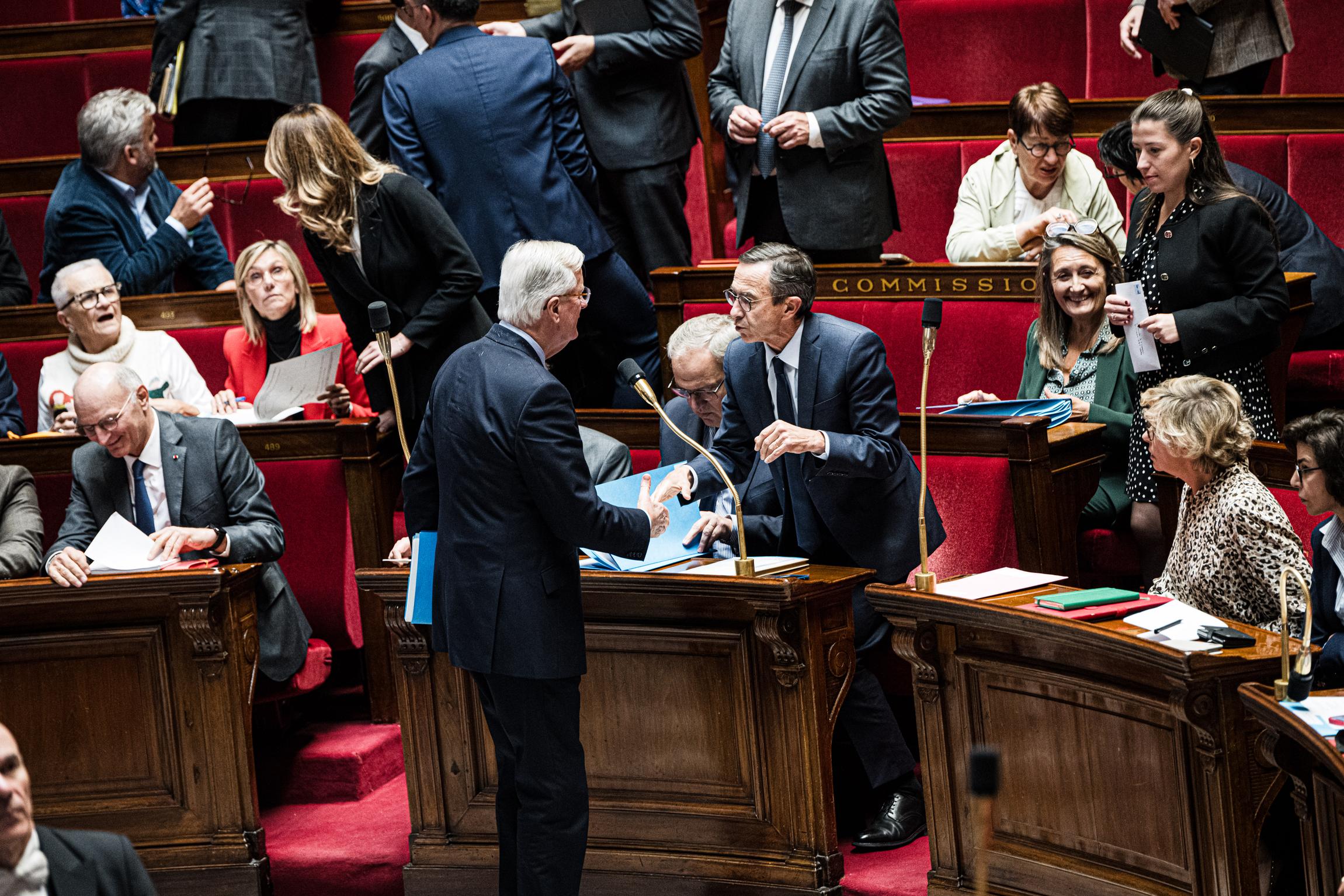Immigration : un nouveau texte annoncé pour 2025, moins d’un an après ...