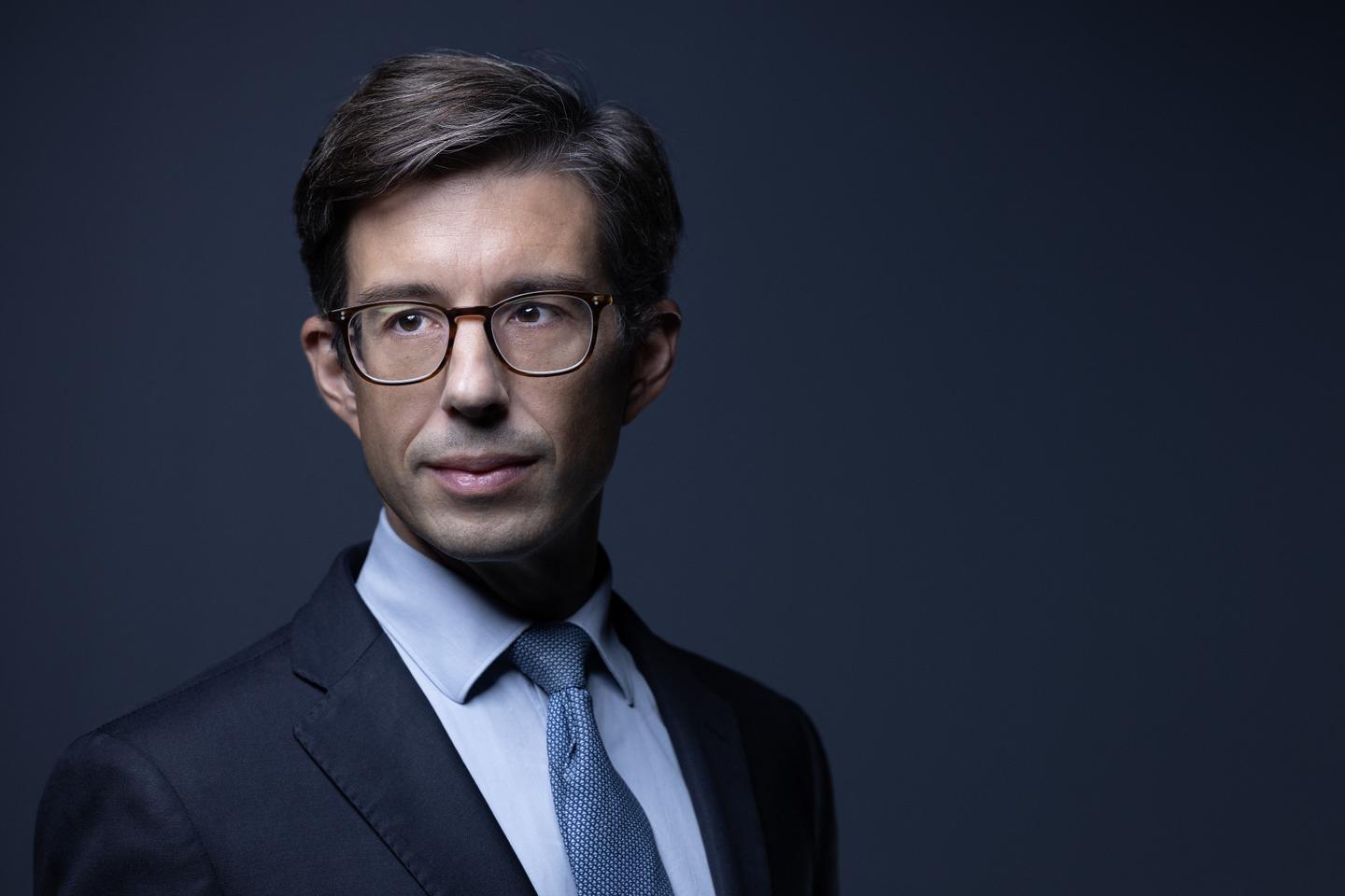 A la tête de Sciences Po, Luis Vassy, un diplomate de « sang-froid ...