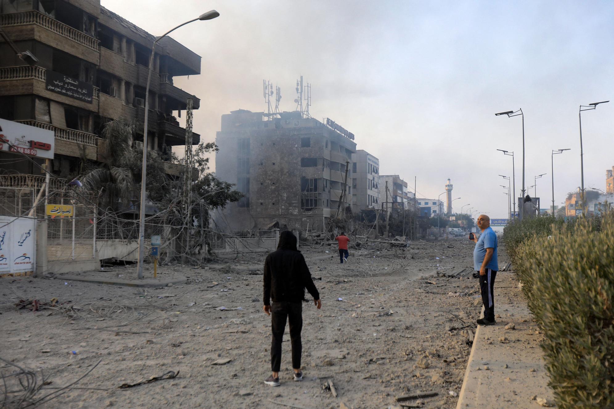 Intense Israeli bombing rocks Beirut as Lebanon PM urges 'pressure on ...