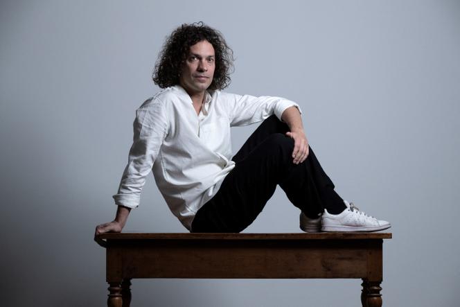 « Autoportrait sans moi », de Pierre Ducrozet : une soif d’émotions ...