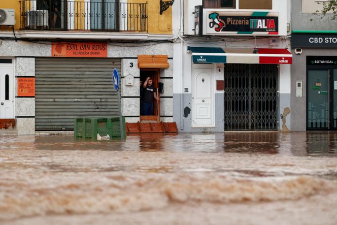 Floods in Valencia region kill at least 95 people, say Spanish authorities