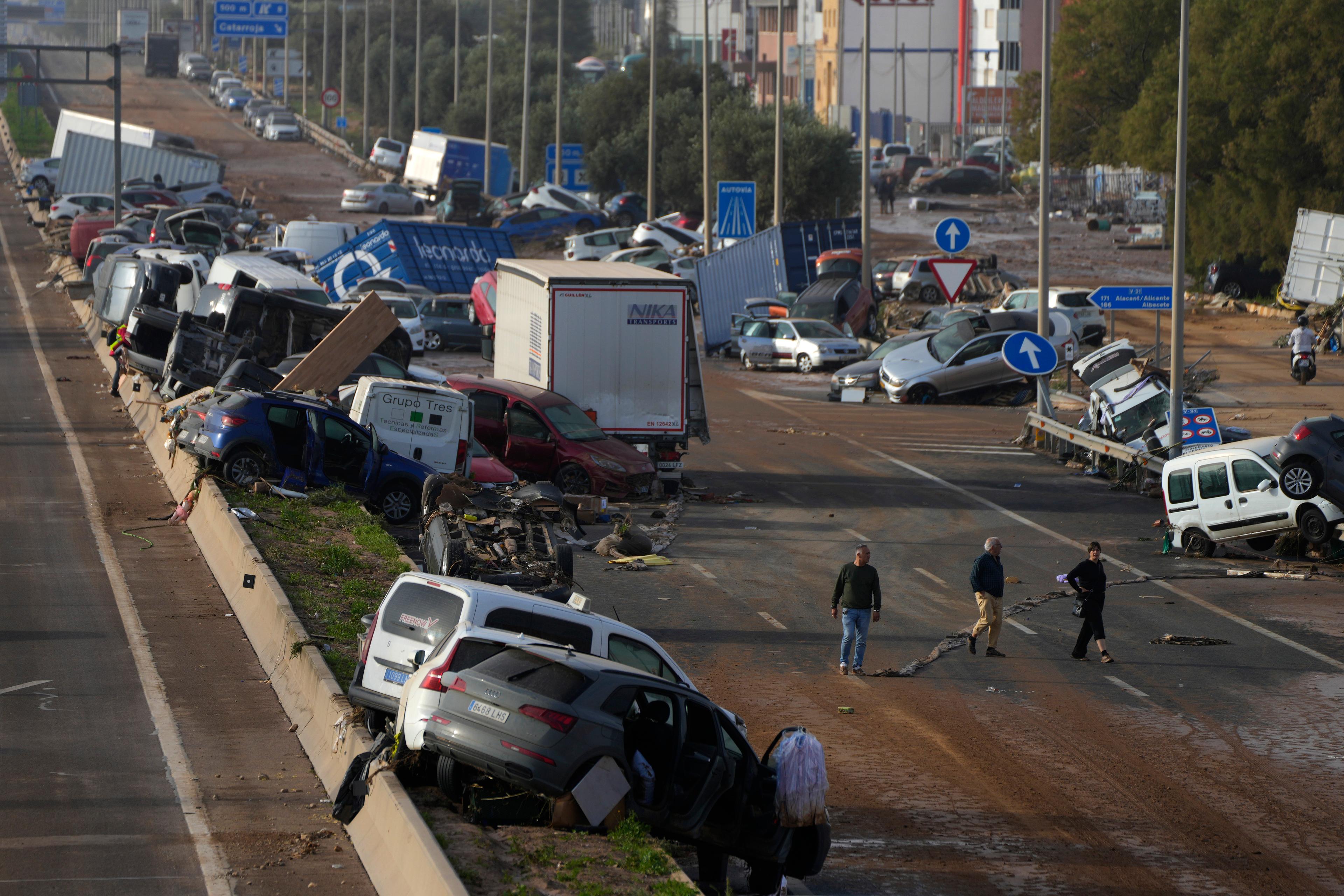 Les images des « inondations du siècle » à Valence, qui ont plongé la ...